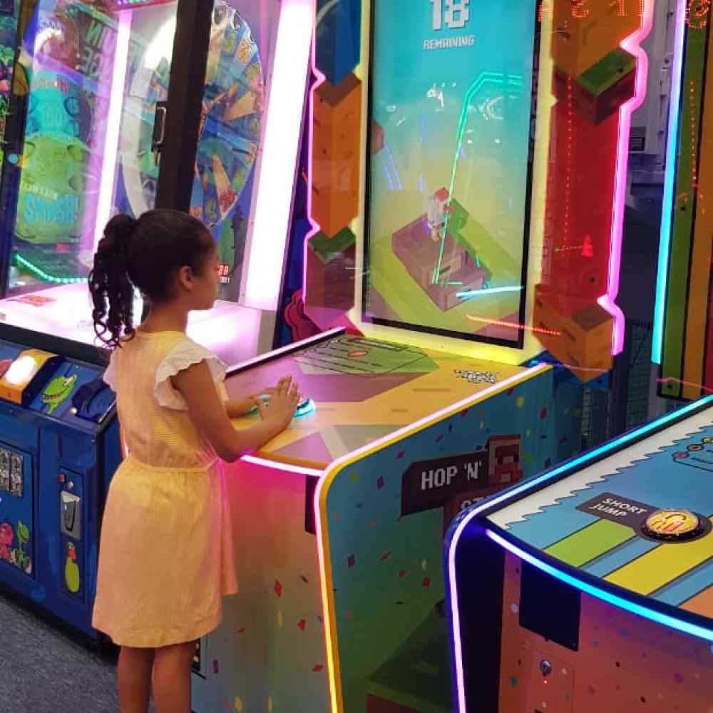 Hop ‘N’ Stack – Redemption Game | Interactive Projector | Interactive ...